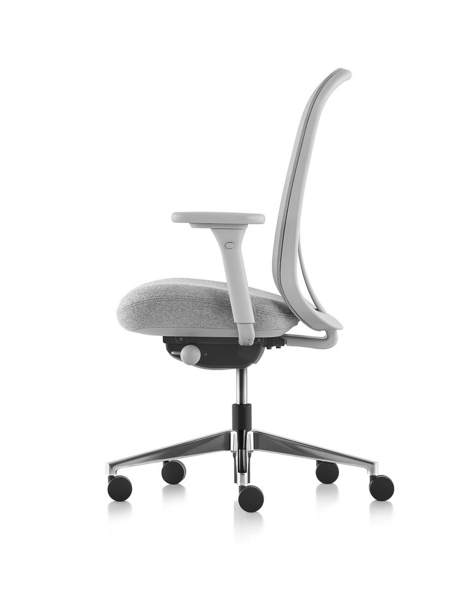 Lino Chairs | Workscapes